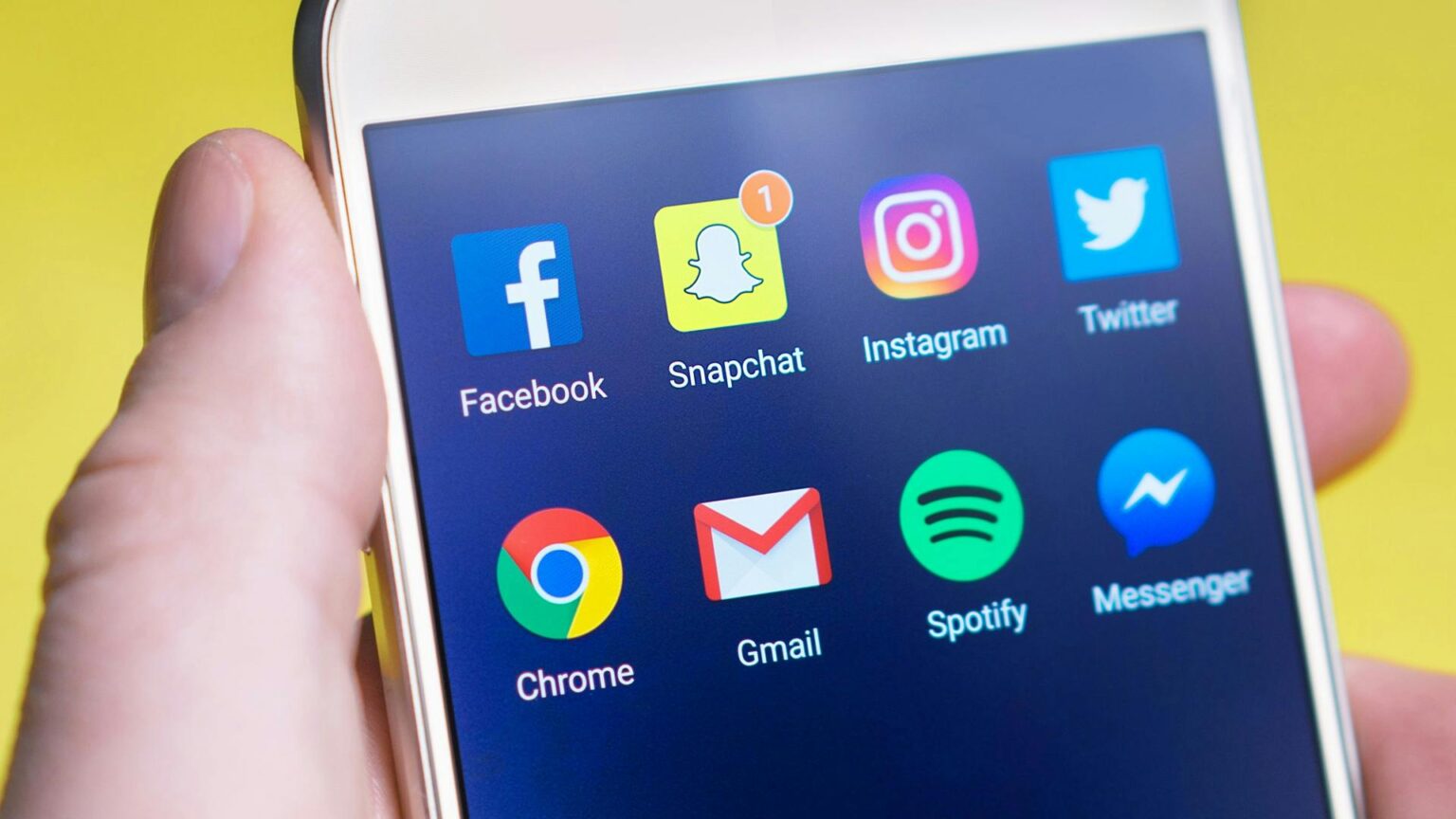Social Media and Email Marketing | 11 Tips To Grow Your List